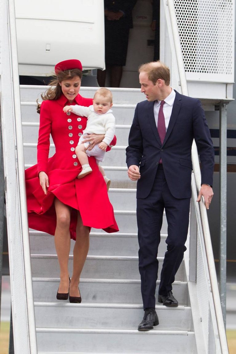 A Rundown of All the Kate Middleton Malfunction Moments | PSG STEP